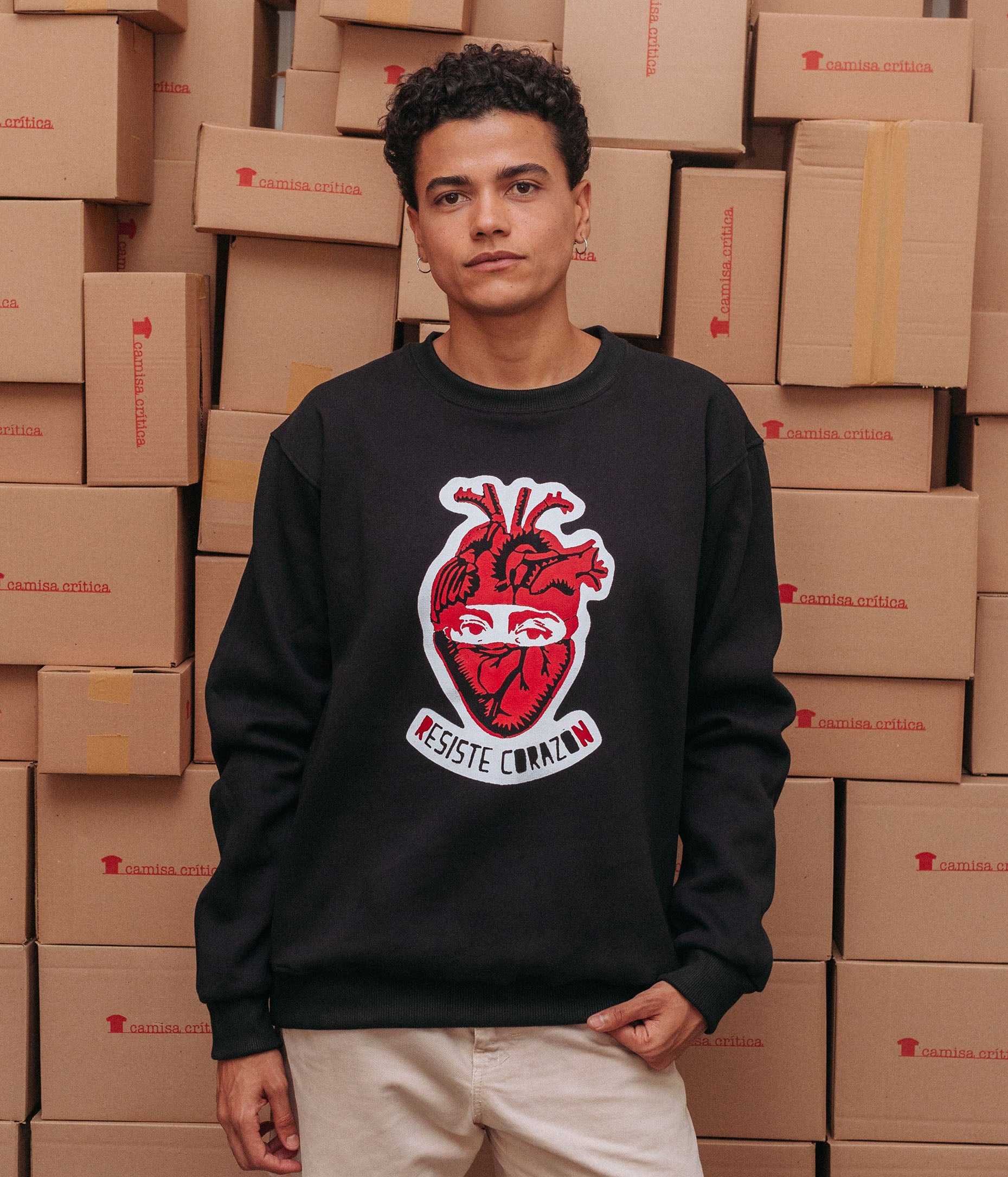 Resiste Corazon – Camisa Crítica